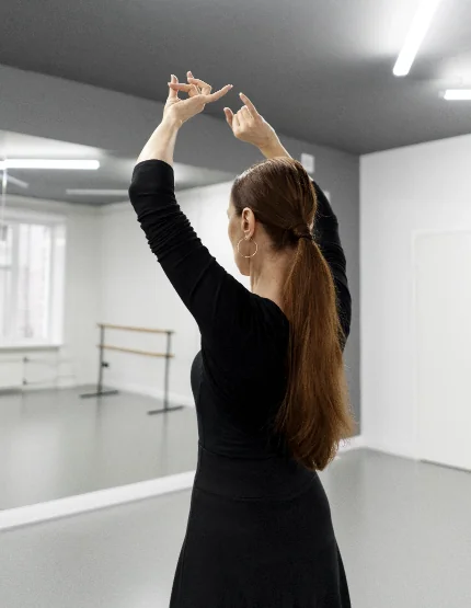 Escuela de flamenco en granada - Escuela de danza - Virginia Abril